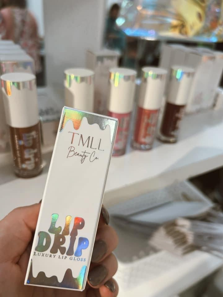 Lip Drip Luxury Lip Gloss – Rust & Ruffles